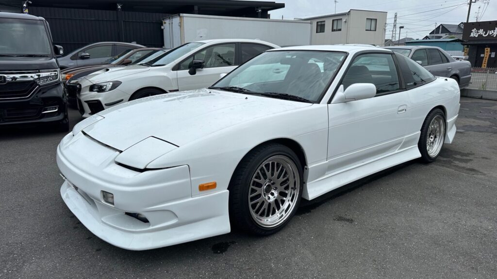RPS13 180SX TYPE-X | AE-TRADING